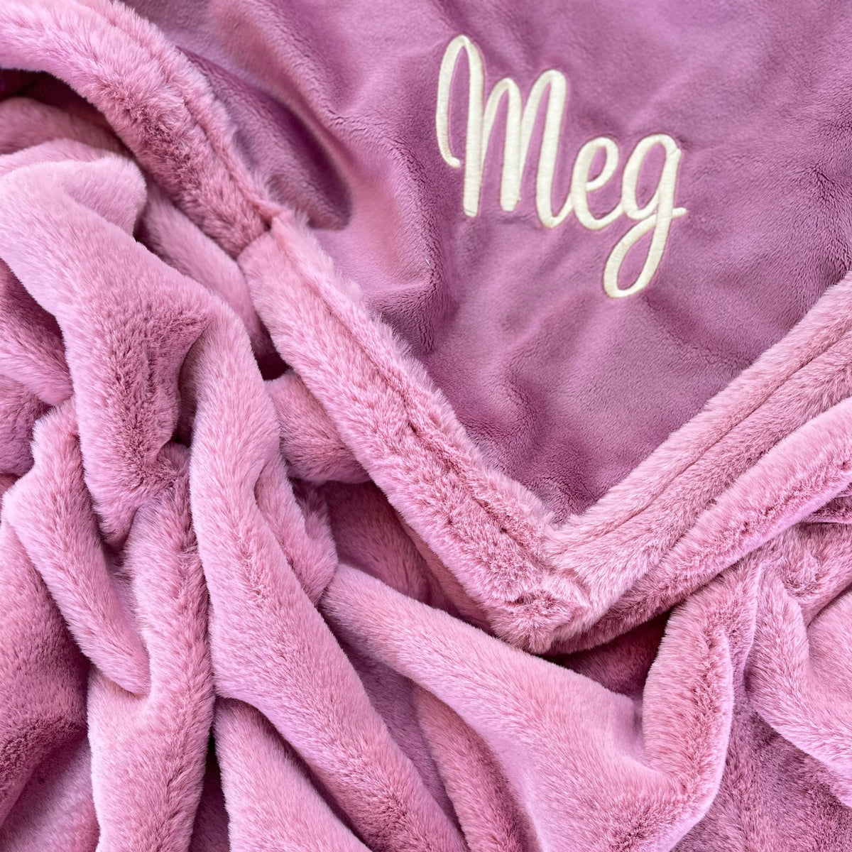 Faux Fur Cuddle Throw – The Cuddle Company